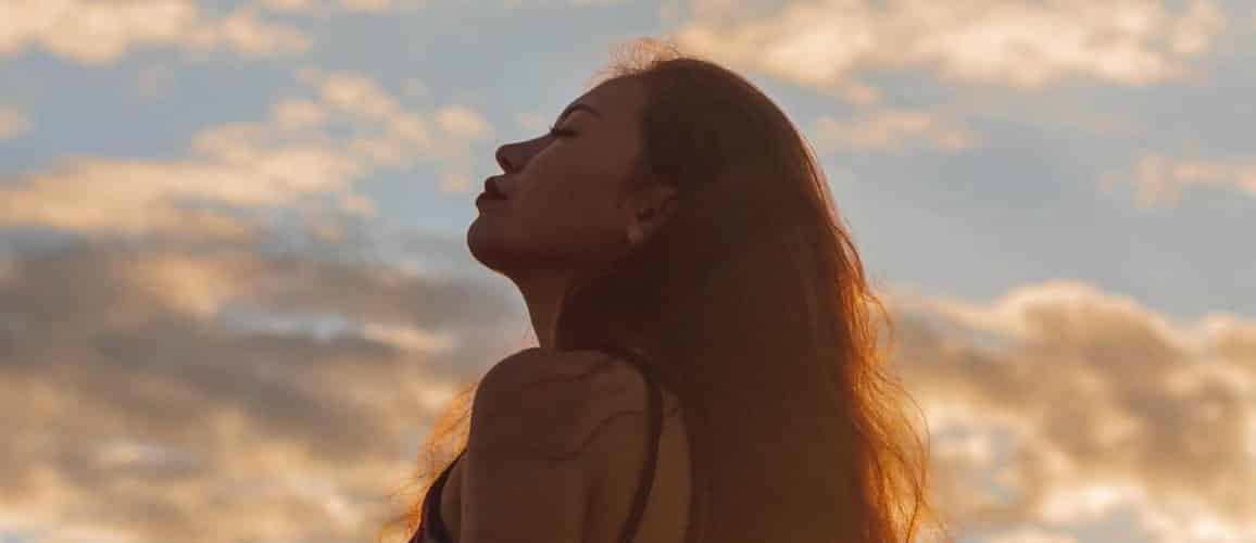 Phenomenal Woman by Maya Angelou - Poem Analysis