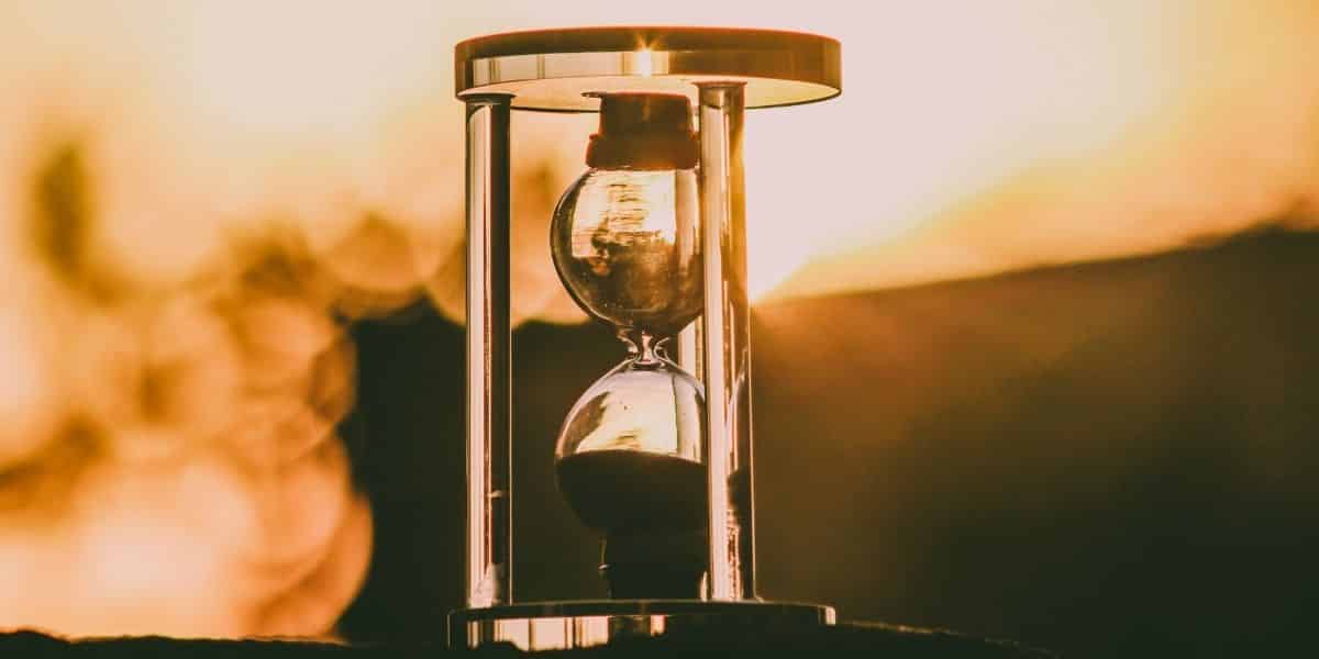 If you were coming in the Fall by Emily Dickinson - Poem Analysis