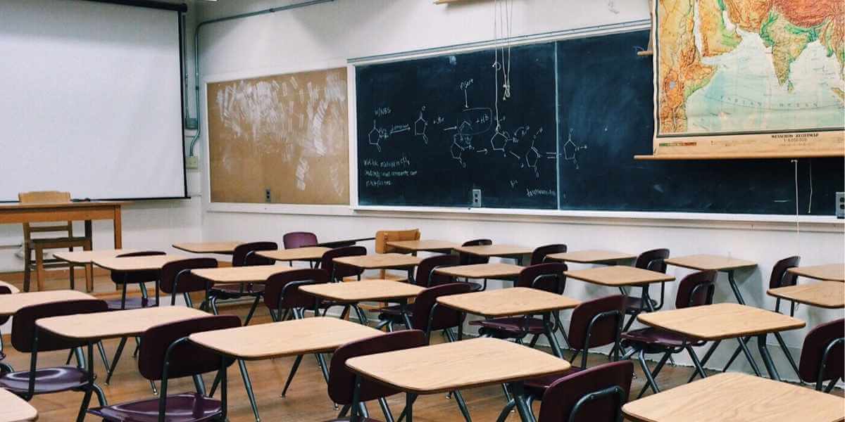 Please Mrs. Butler by Allan Ahlberg - Poem Analysis