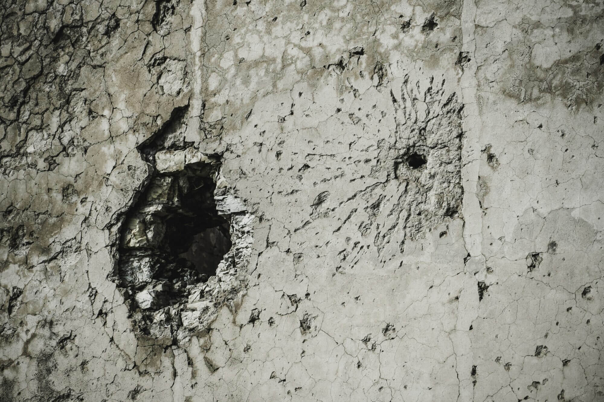 Ruins of a Great House by Derek Walcott - Poem Analysis