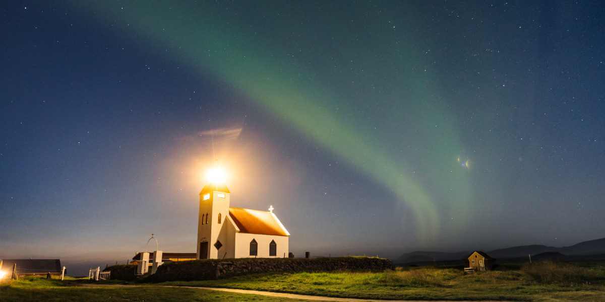 The Old Vicarage, Grantchester by Rupert Brooke - Poem Analysis